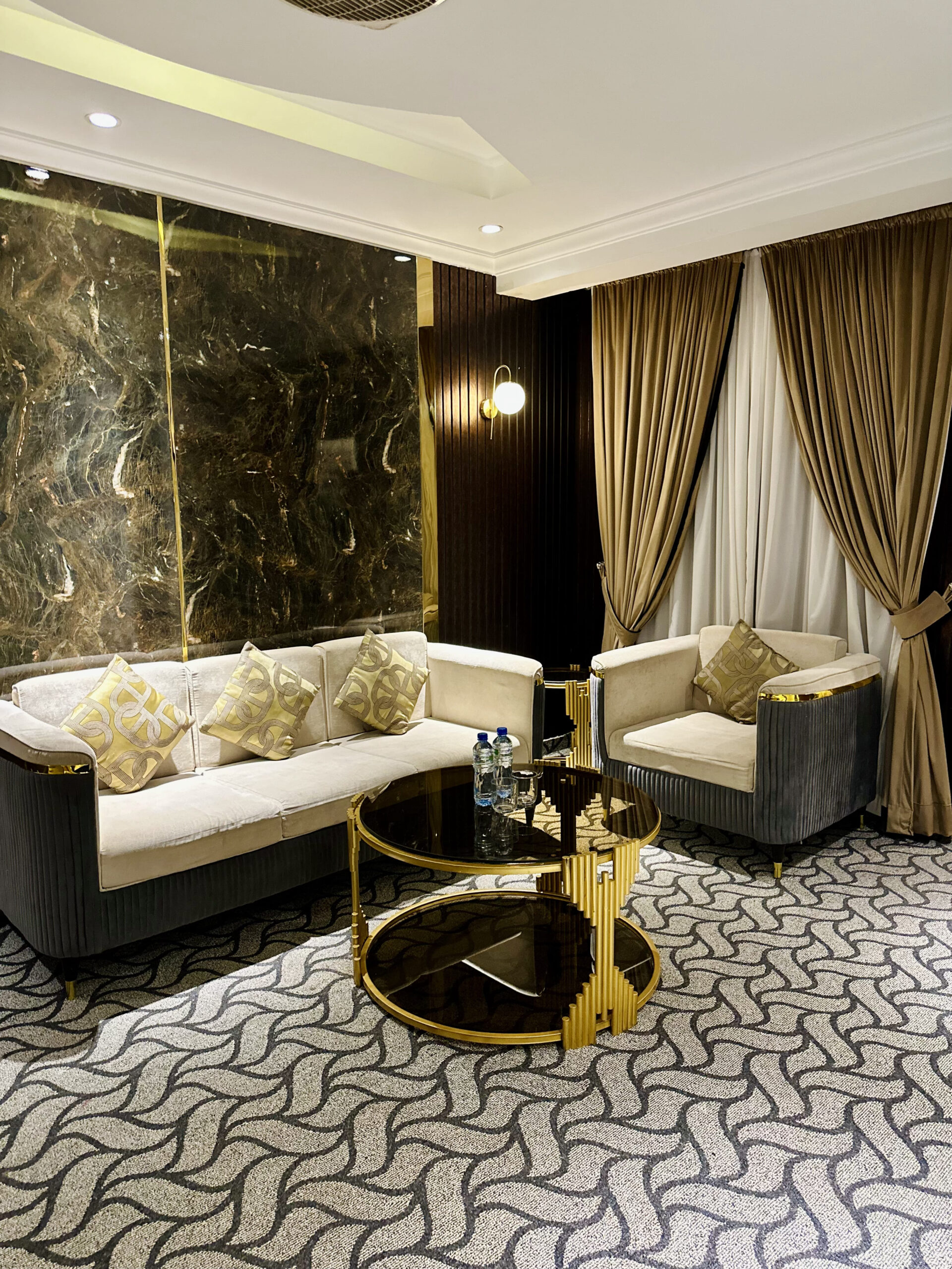 Home - Walnut Hotel